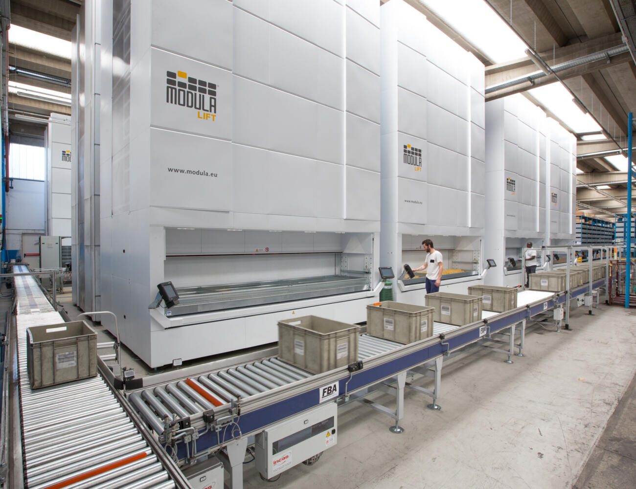 Modula Vertical Lift | NorthWest Handling Systems