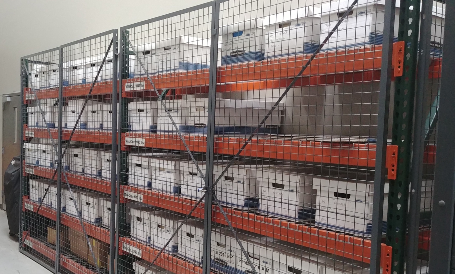Wire Enclosures for Warehouses, Distribution Centers & More | NorthWest ...