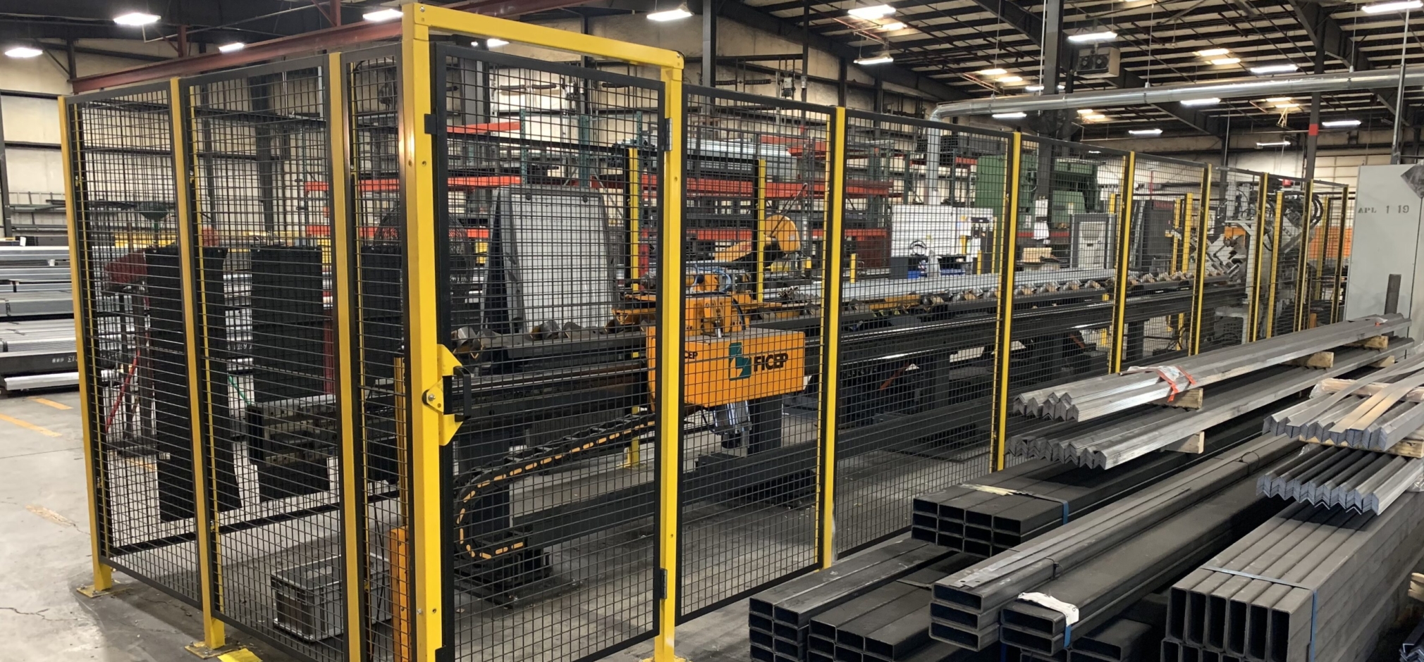 Wire Enclosures for Warehouses, Distribution Centers & More | NorthWest ...