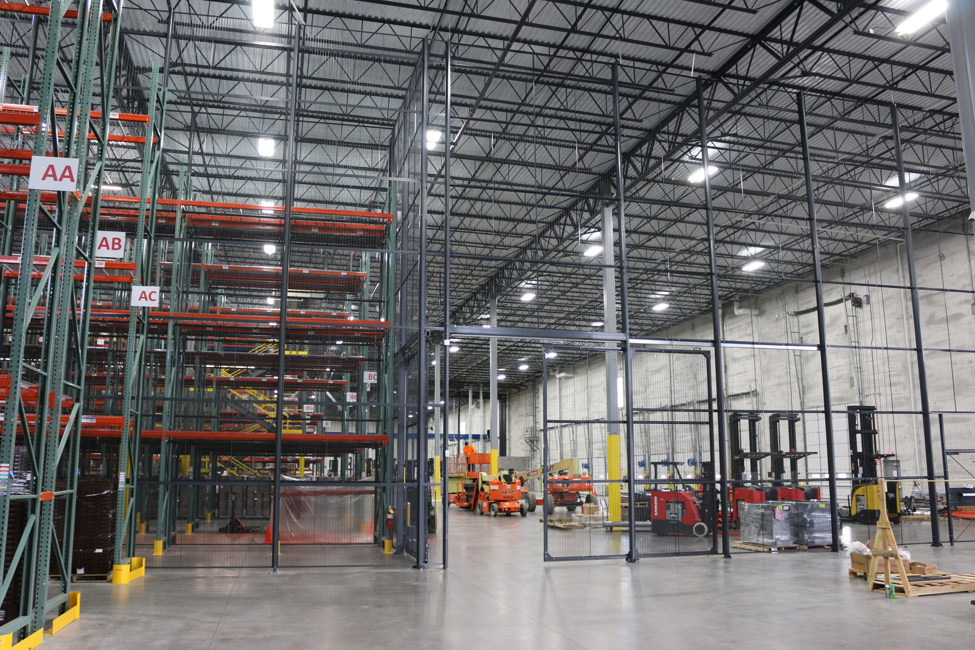 Wire Enclosures for Warehouses, Distribution Centers & More | NorthWest ...
